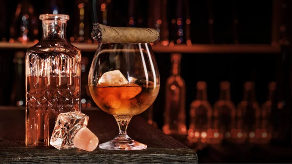 Khám phá các loại rượu được ưa thích nhất tại quầy bar